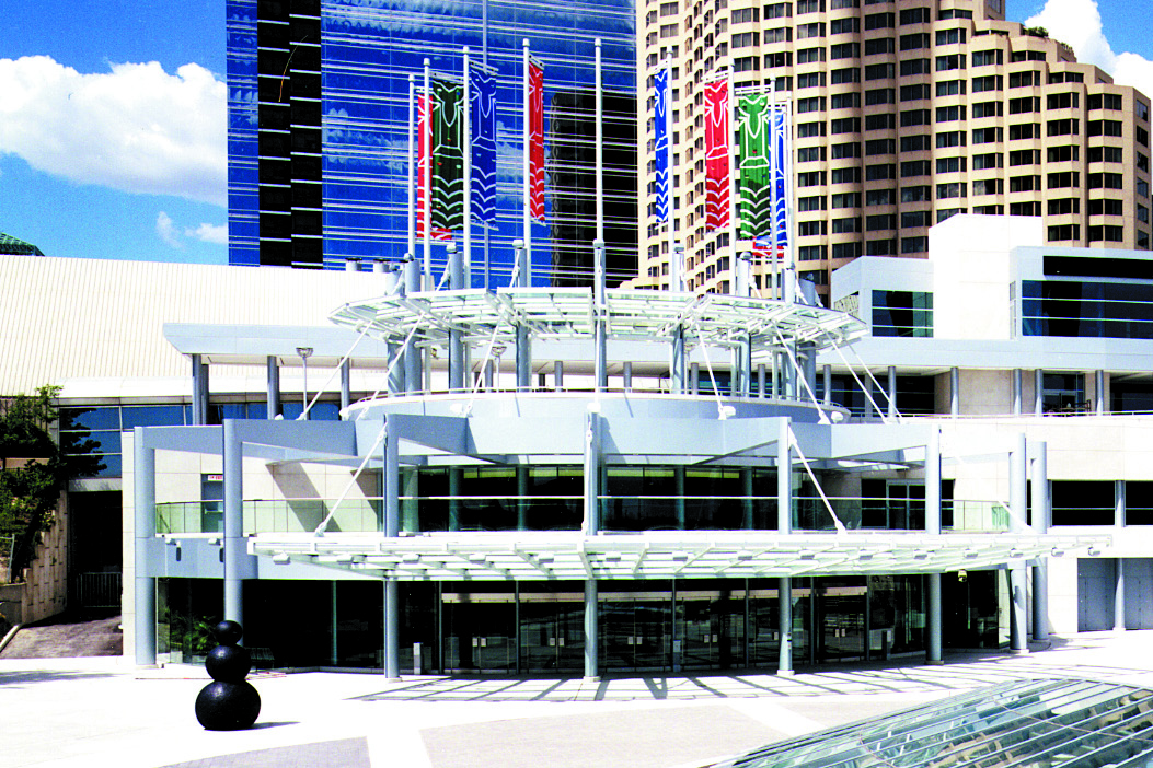 Supporting Construction Inside and Out - CCF - Apeiron Construction