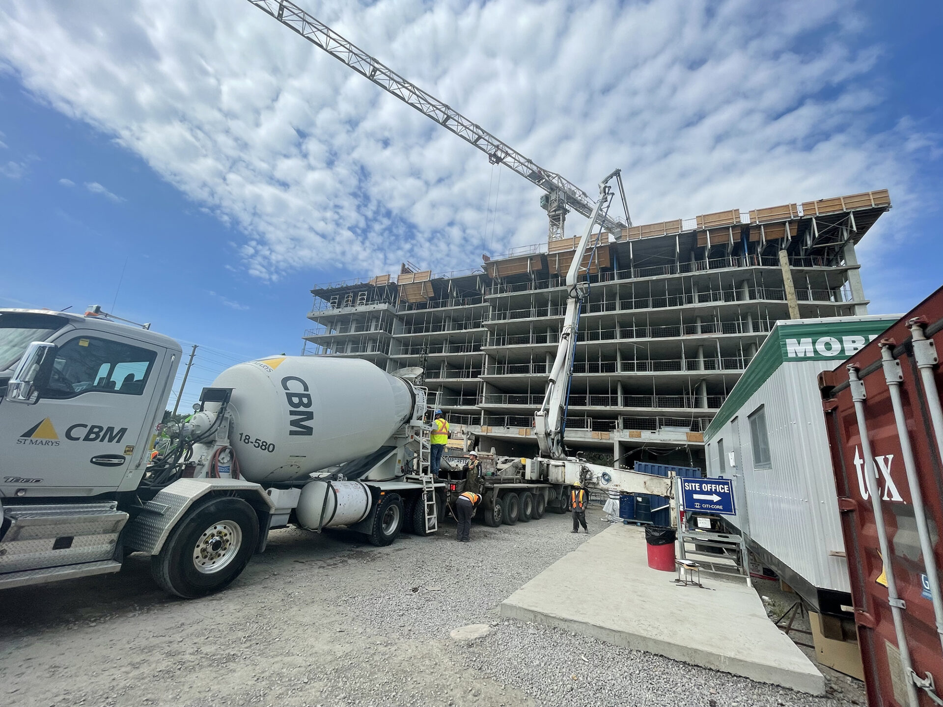 Touchdown for Mahan Form - Apeiron Construction